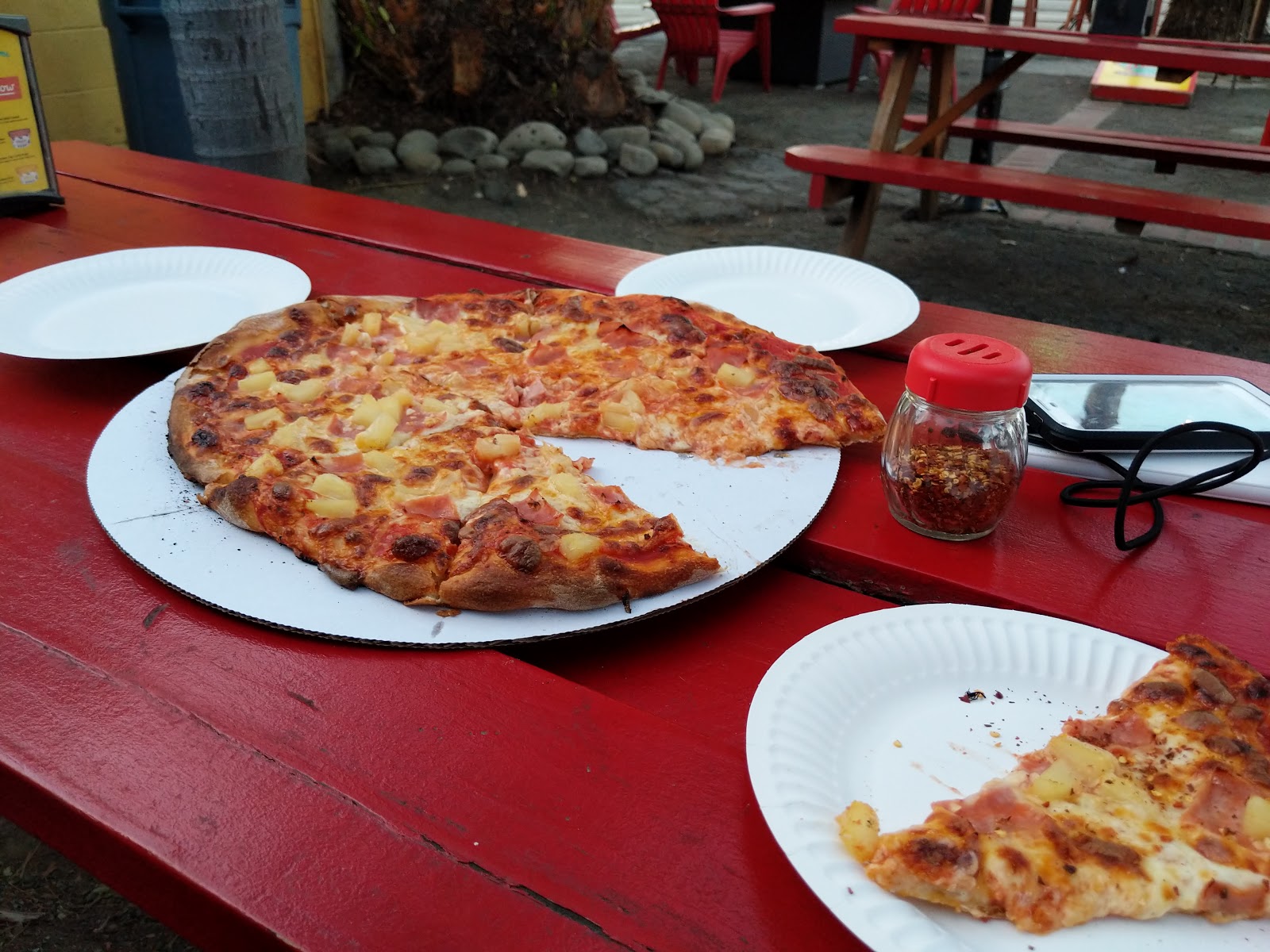 Tony's Pizzaria in Ventura CA